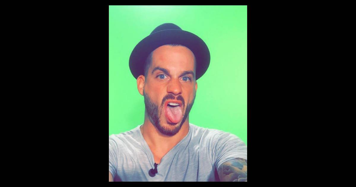 Raphaël Pépin en salle d'interview des Anges 8 - Purepeople