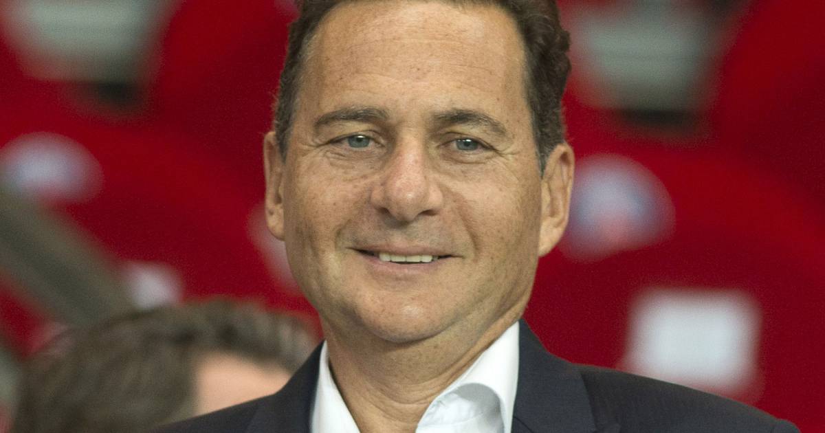 Eric Besson au Parc des Princes le 2 octobre 2013 - Purepeople