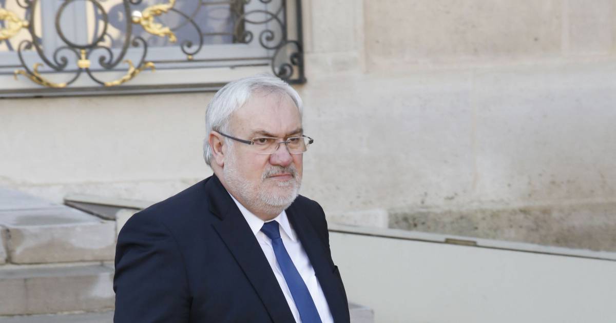 Jean-Marc Todeschini sortant du conseil des ministres au palais de l ...
