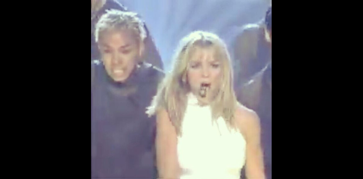 Photo : Andre Fuentes et Britney Spears. Photo postée sur Instagram par ...
