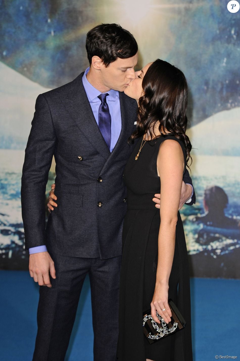 Benjamin Walker et sa fiancée Kaya Scodelario à la première de 'In The ...