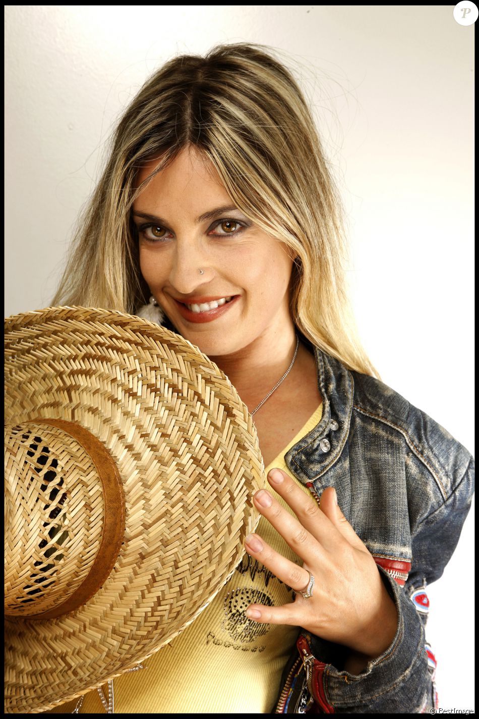 PORTRAIT EVE ANGELI 12/05/2010 - PARIS - Purepeople