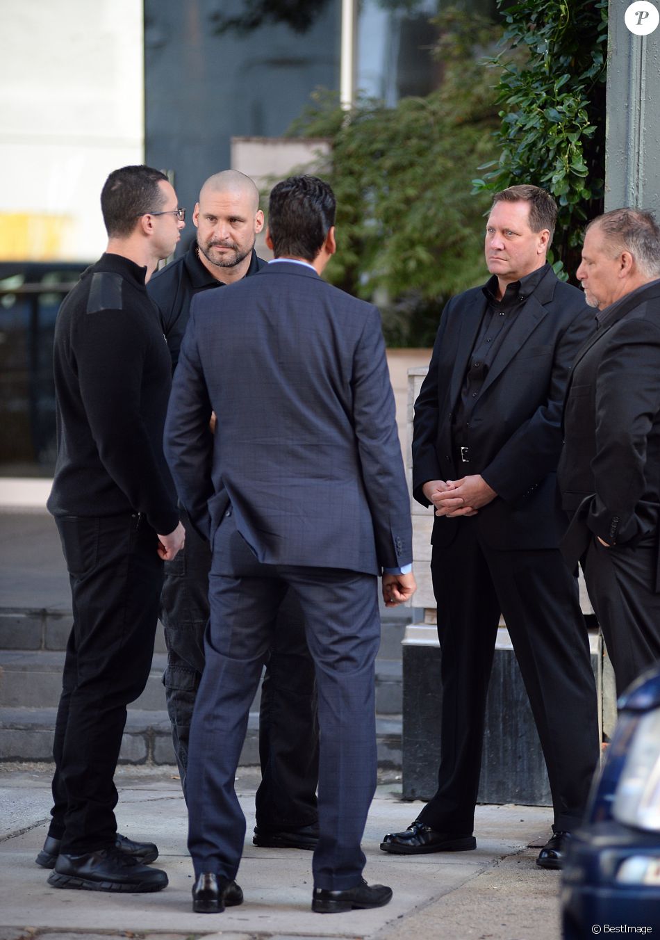 Le garde du corps Pascal Duvier quitte l'appartement de Kim Kardashian ...