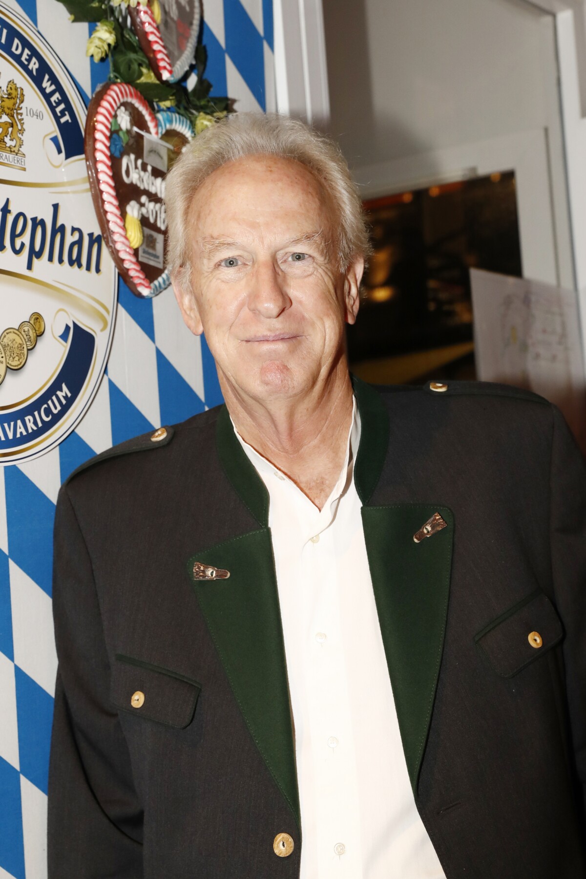 Photo : Mike Powers participe à la soirée d'ouverture de la 11ème ...