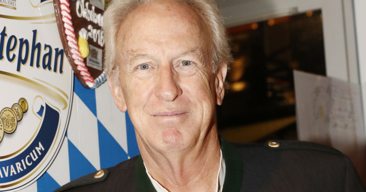 Mike Powers participe à la soirée d'ouverture de la 11ème édition de l ...