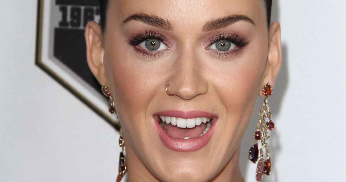 Katy Perry à la soirée de Gala Children's Hospital Once Upon a Time à ...