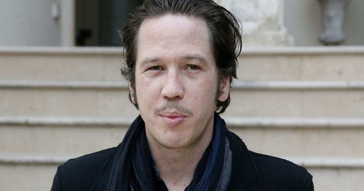 Reda Kateb lors de la présentation du film Arrêtez-moi là lors de la ...