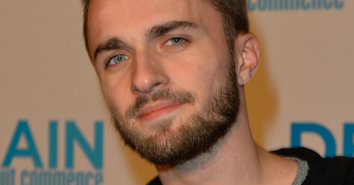Squeezie (Lucas Hauchard) - Avant première du film Demain tout commence ...