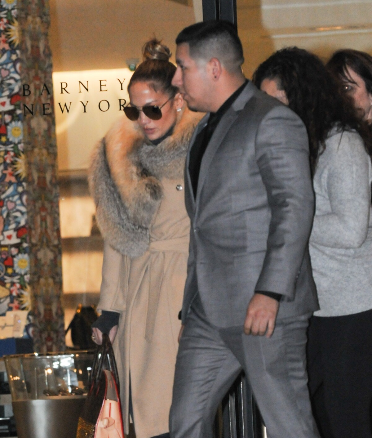 Photo : Jennifer Lopez est allée faire du shopping chez Barney's New ...