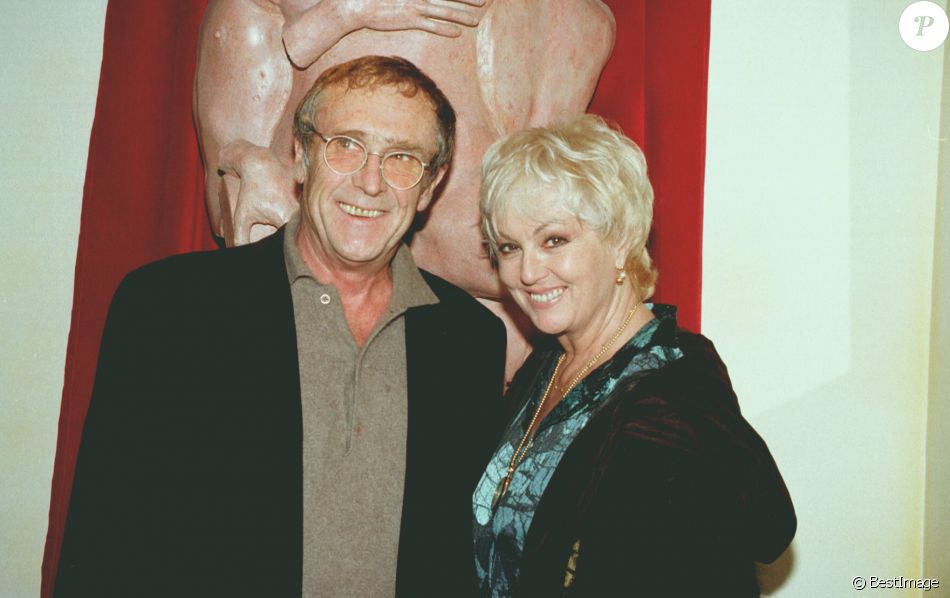 Marc Simenon et sa femme Mylène Demongeot à Paris en 1997. - Purepeople