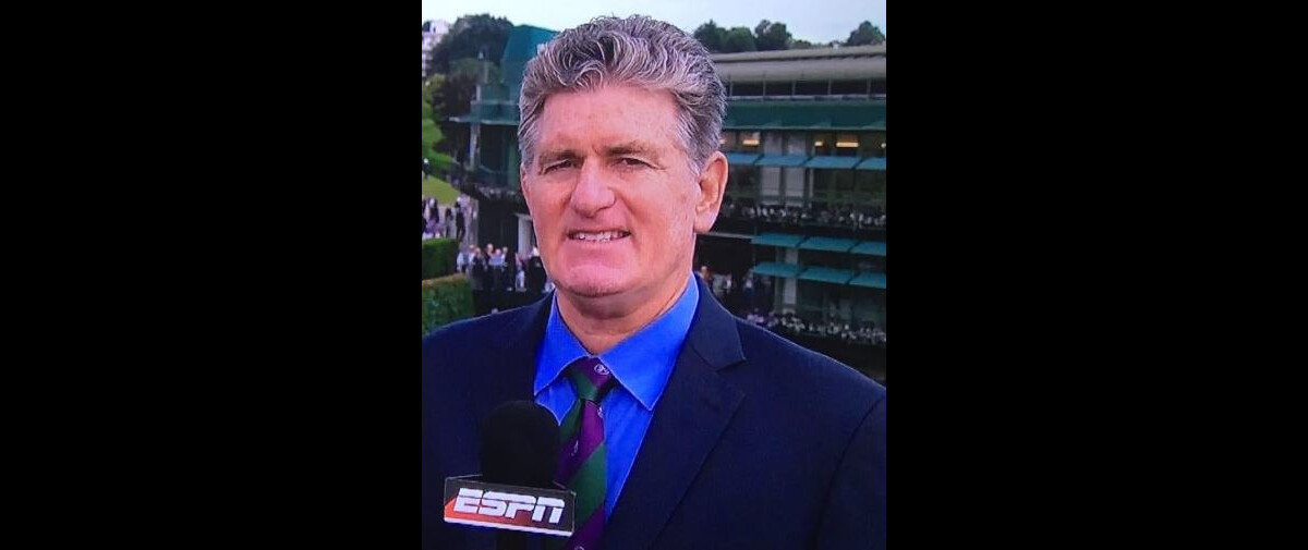 Photo : Photo du profil de Doug Adler sur Twitter. - Purepeople