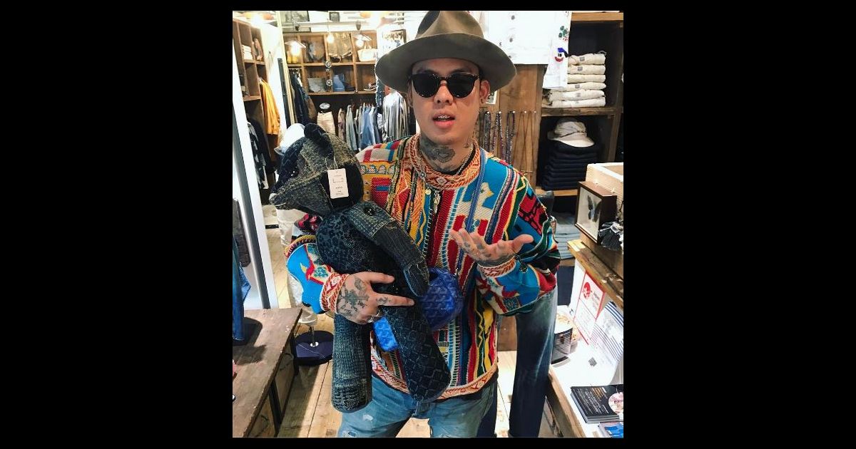Photo de l'artiste tatoueur Brian Woo. Avril 2017. - Purepeople