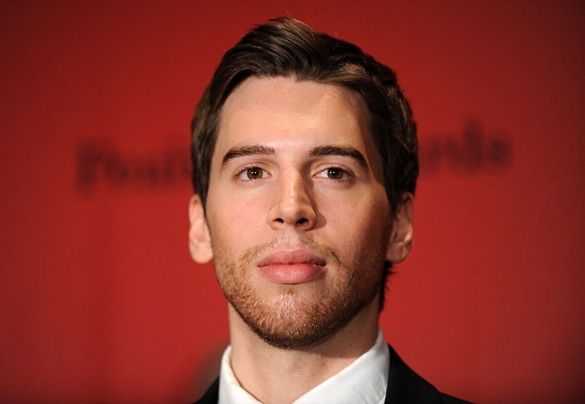 Photo : Jordan Gavaris à la 73e cérémonie George Foster Peabody Awards ...