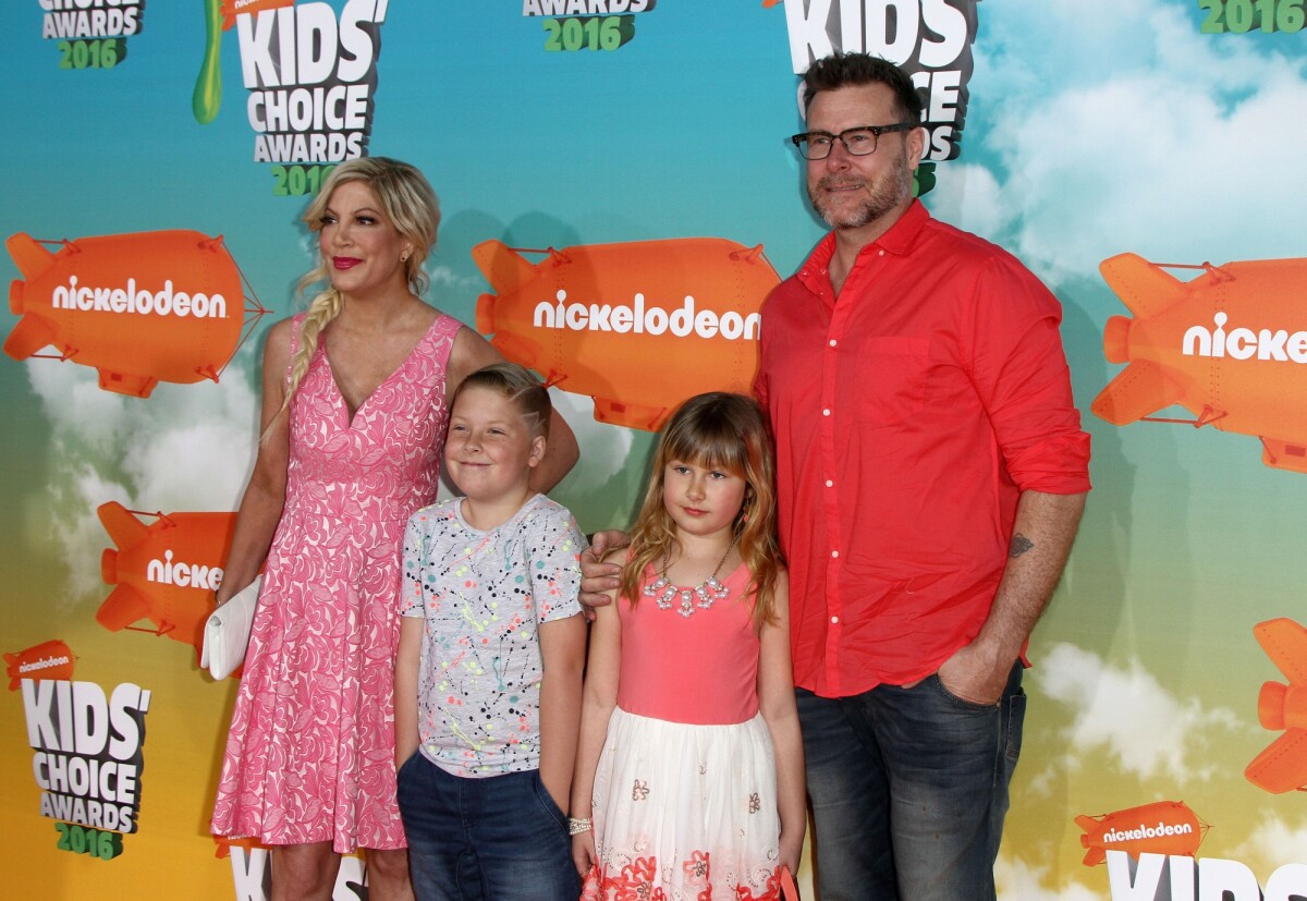 Photo : Tori Spelling, Dean McDermott et leurs enfants Stella Doreen et ...