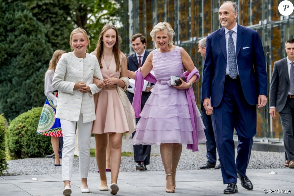La princesse Louise de Belgique, la princesse Luisa de Belgique, le prince Lorenz d'Autriche ...