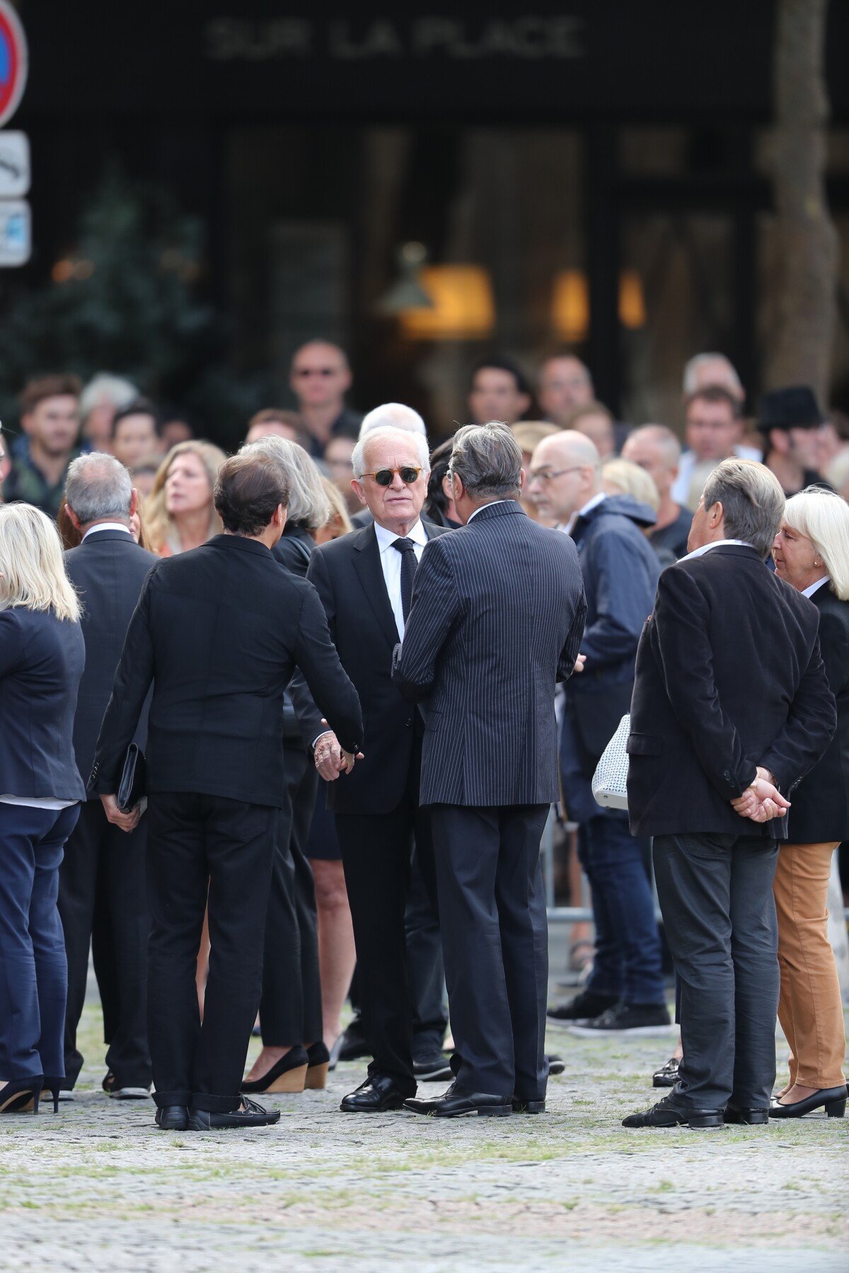 Photo : Philippe Labro - Obsèques de Mireille Darc en l'église Saint ...