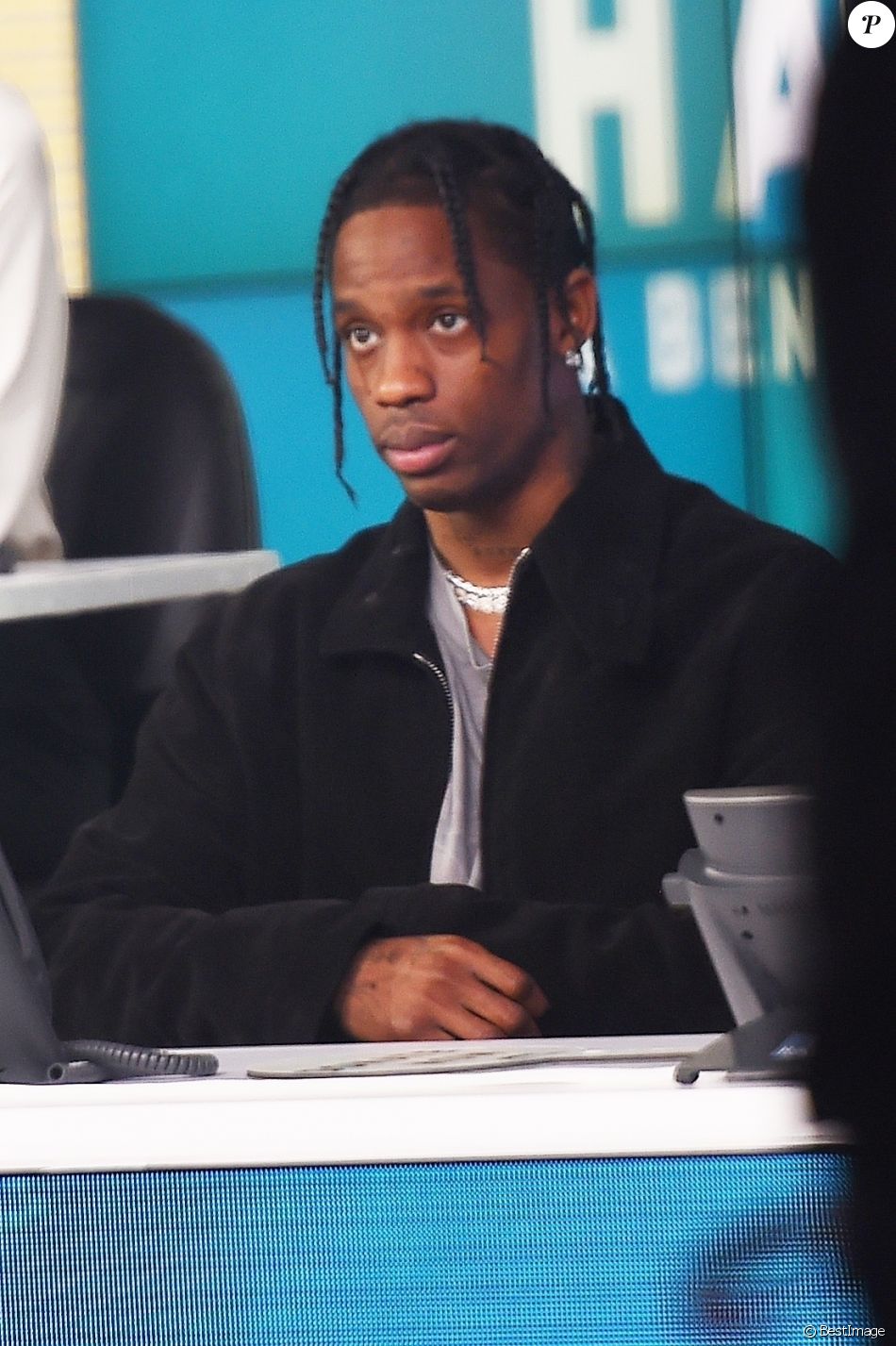 Travis Scott au téléthon Hand in Hand organisé au profit des victimes ...