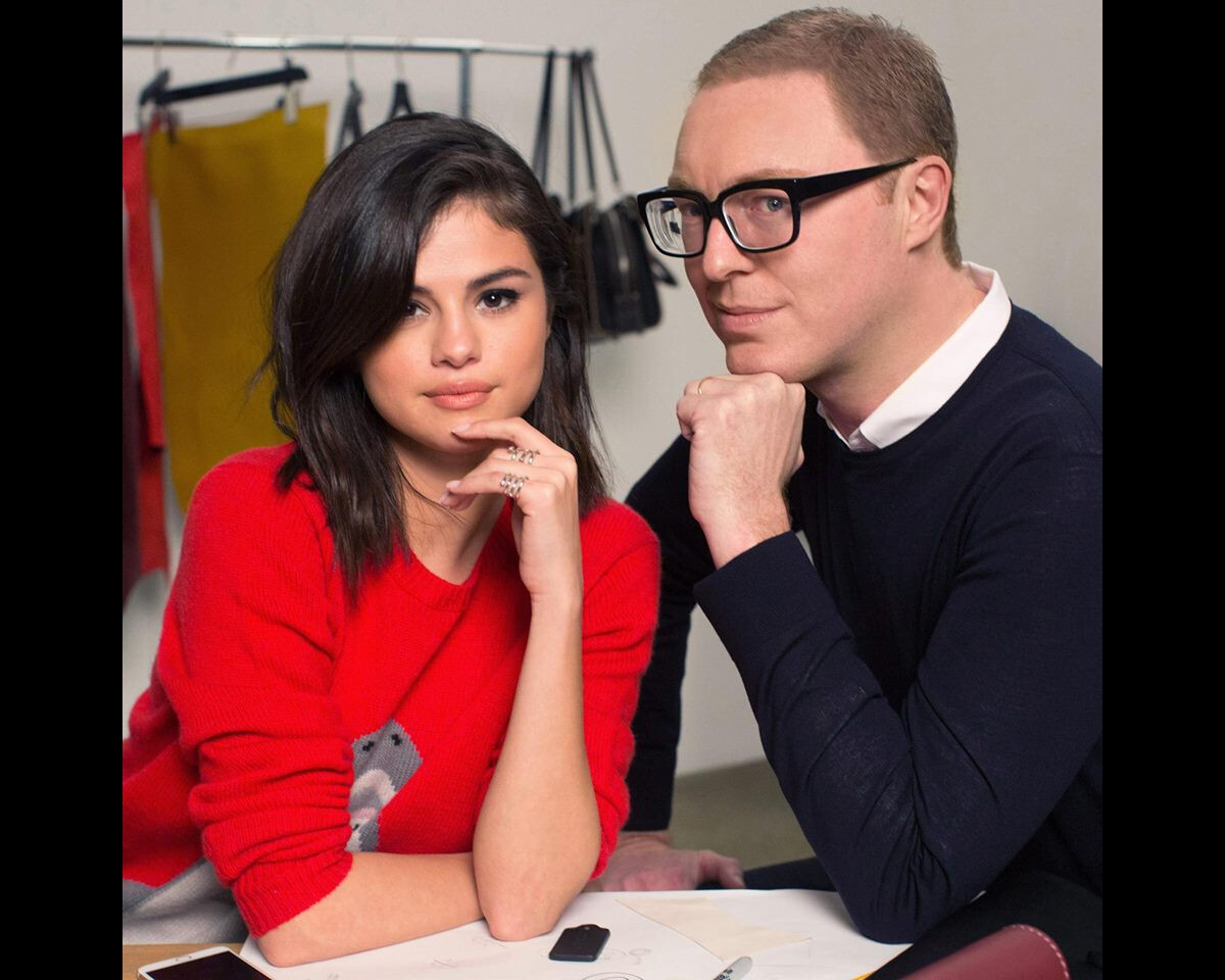 Photo : Selena Gomez et le directeur artistique de Coach, Stuart Vevers ...