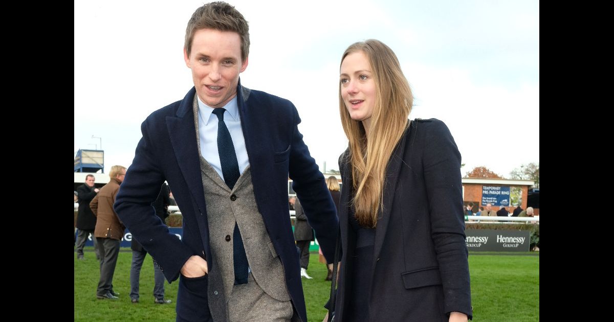 Eddie Redmayne et sa femme Hannah Bagshawe à la 60e course Hennessy ...