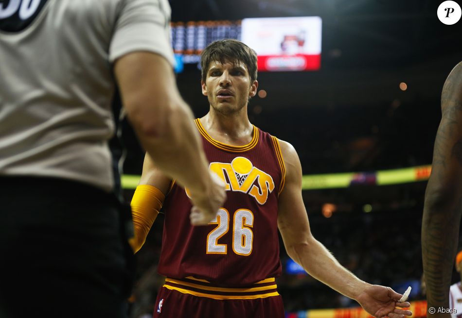 Kyle Korver des Cleveland Cavaliers en février 2017 lors d'un match de ...