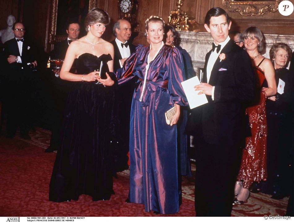 La princesse Diana, Grace de Monaco et le prince Charles à Londres, en ...