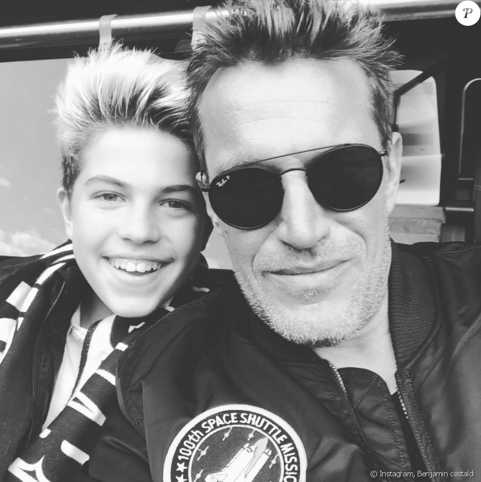 Benjamin Castaldi et son fils Enzo au match de PSG - Angers samedi 25 ...