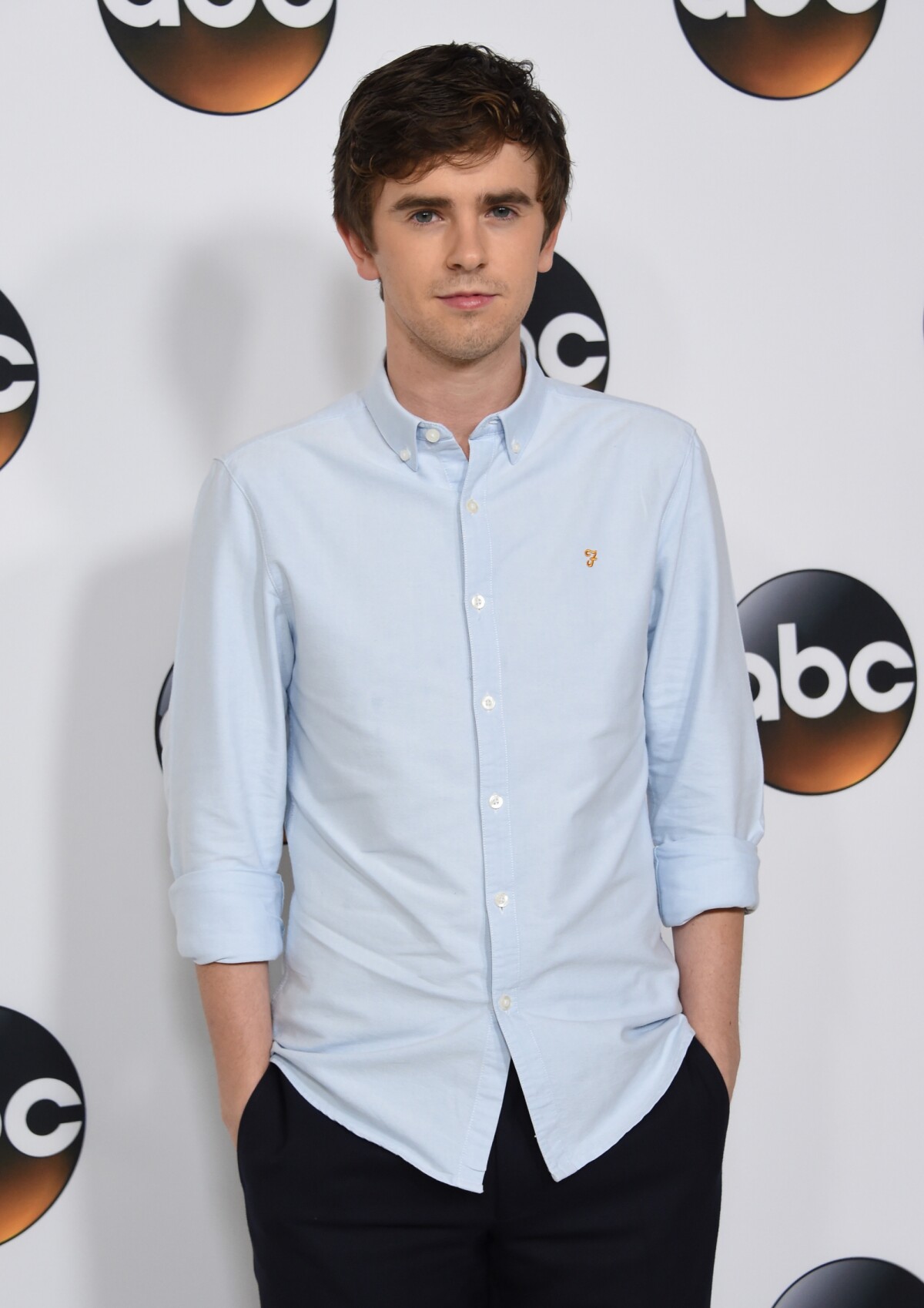 Photo : Freddie Highmore - Les célébrités arrivent à la soirée ABC à ...