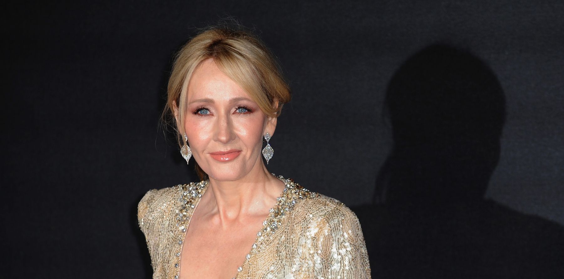 J.K. Rowling, volée, attaque en justice une ex-employée - Purepeople