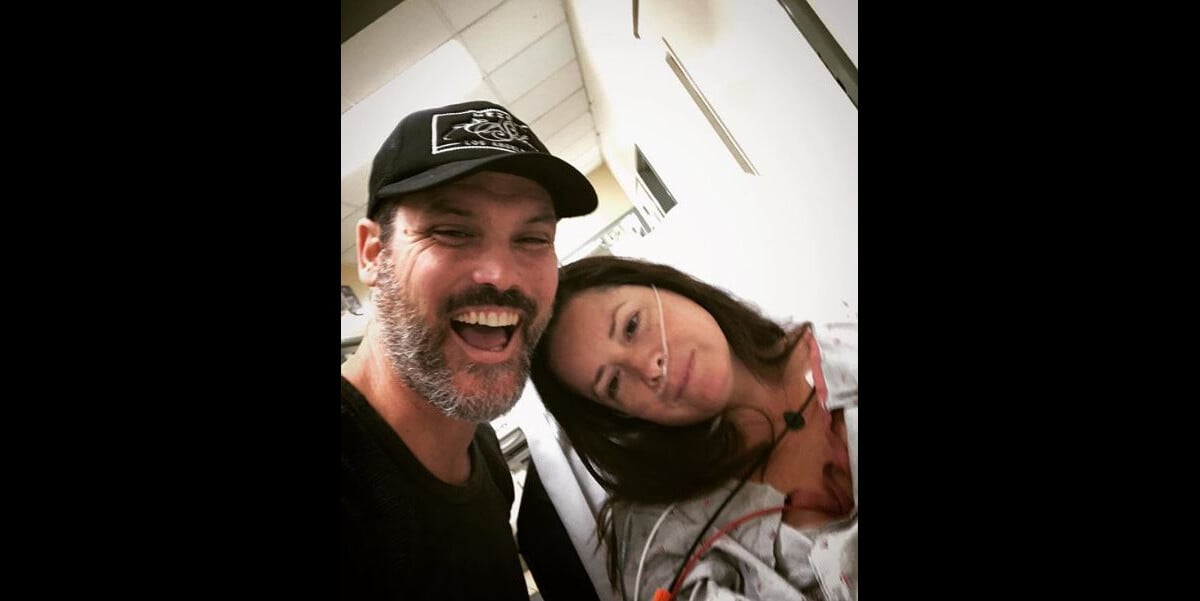 Photo : Holly Marie Combs et son chéri Mike, à l'hôpital à Los Angeles ...