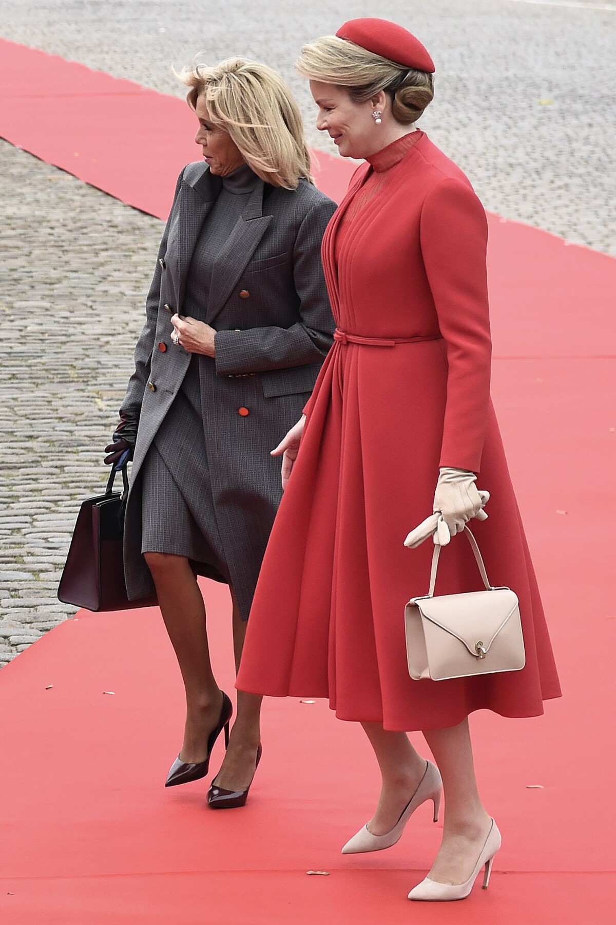 Photo : La reine Mathilde de Belgique accueille la Première Dame ...