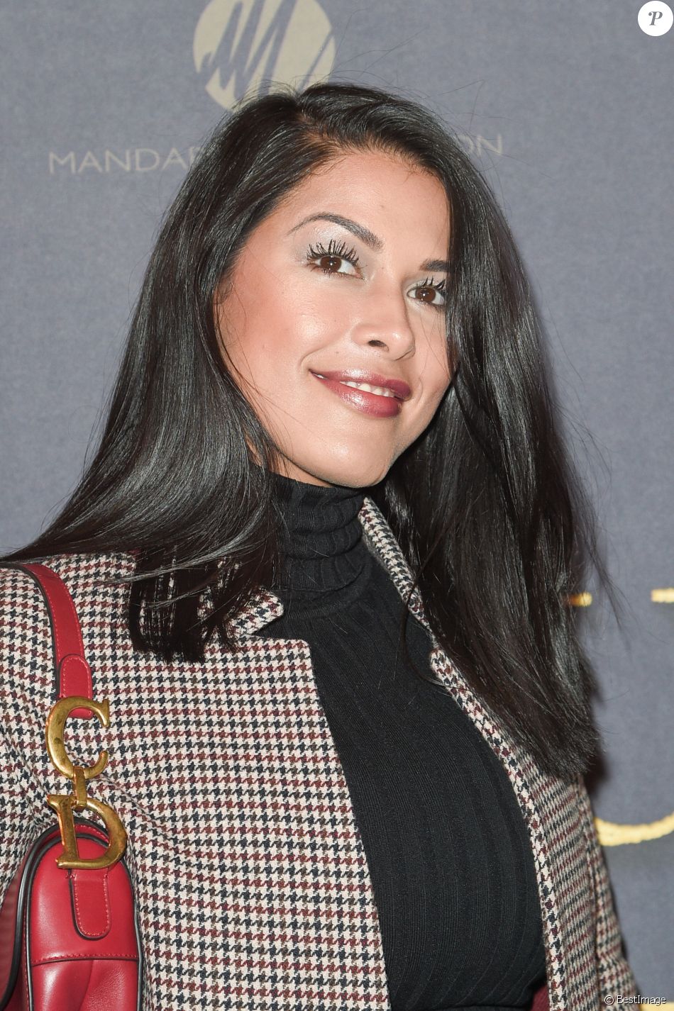 Ayem Nour à l'avant-première du film policier L'Empereur de Paris au ...