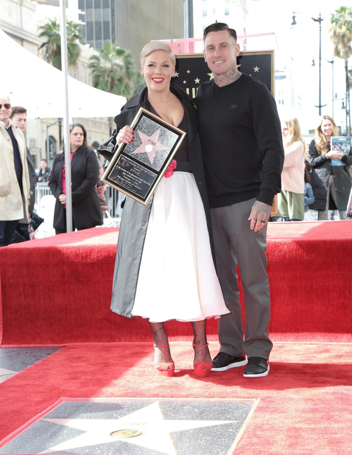 Photo : Pink, son mari Carey Hart - La chanteuse Pink (Alecia Beth ...