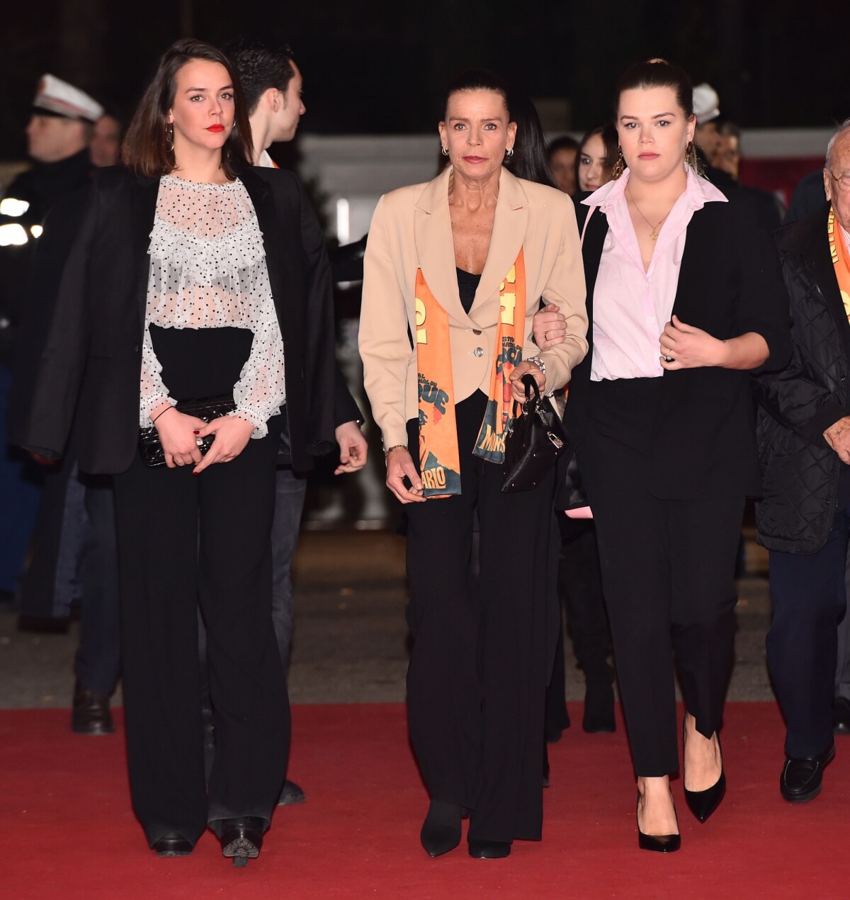 Photo : La princesse Stéphanie de Monaco, entourée de ses filles ...