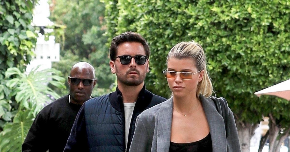 Sofia Richie et son compagnon Scott Disick sont allés faire du shopping ...