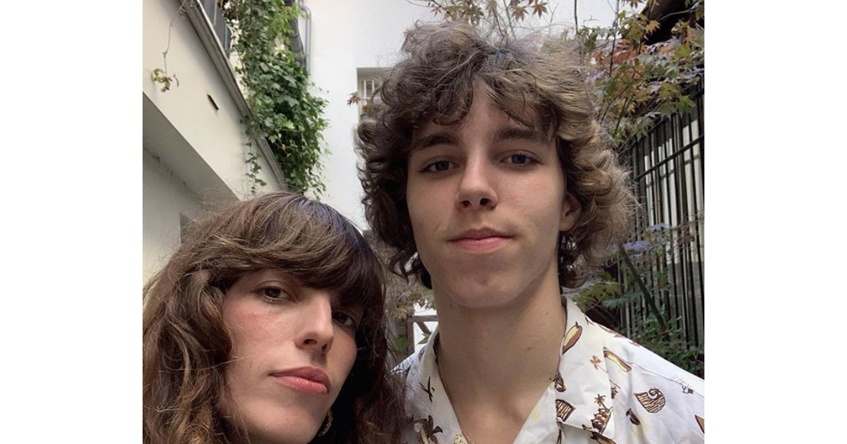 Lou Doillon et son fils sur Instagram. - Purepeople