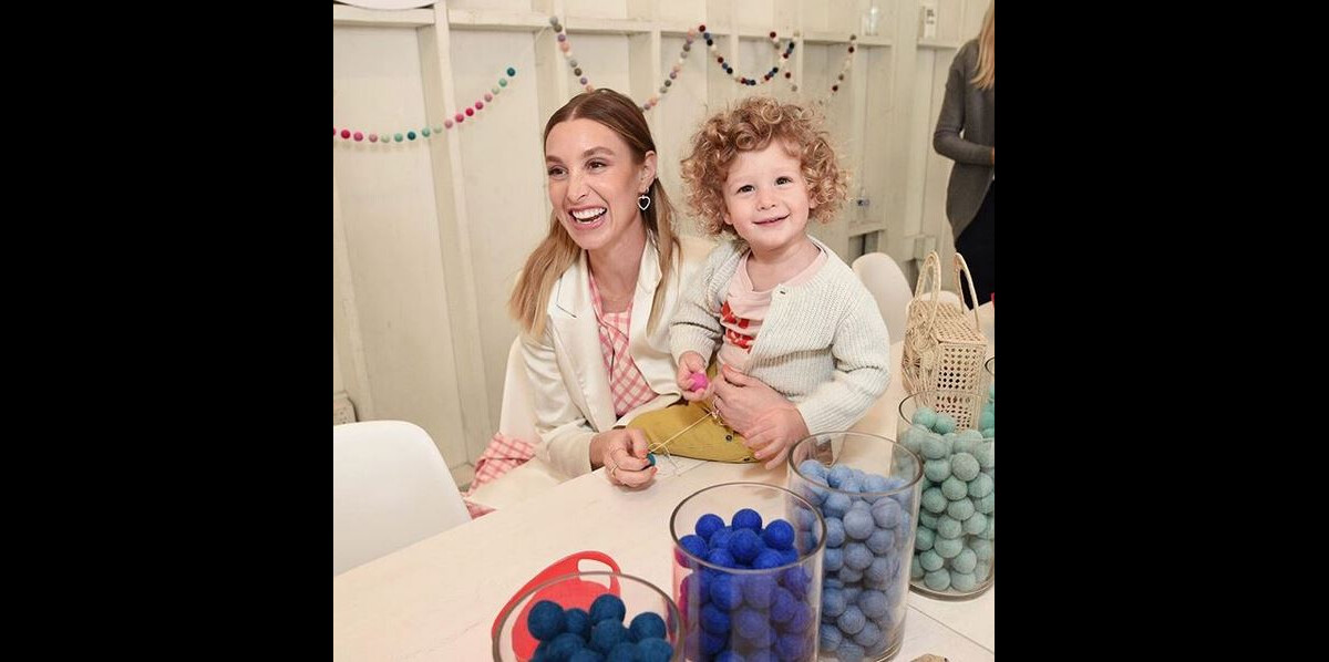 Photo : Whitney Port et son fils Sonny. Mai 2019. - Purepeople
