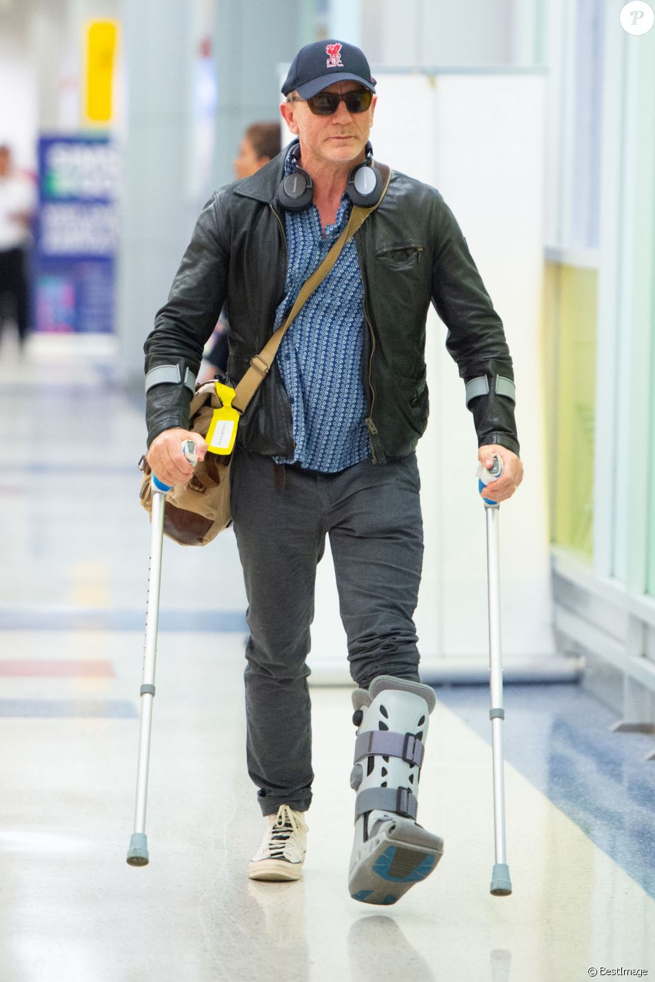 Exclusif - Daniel Craig arrive à l'aéroport JFK à New York, le 9 juin ...
