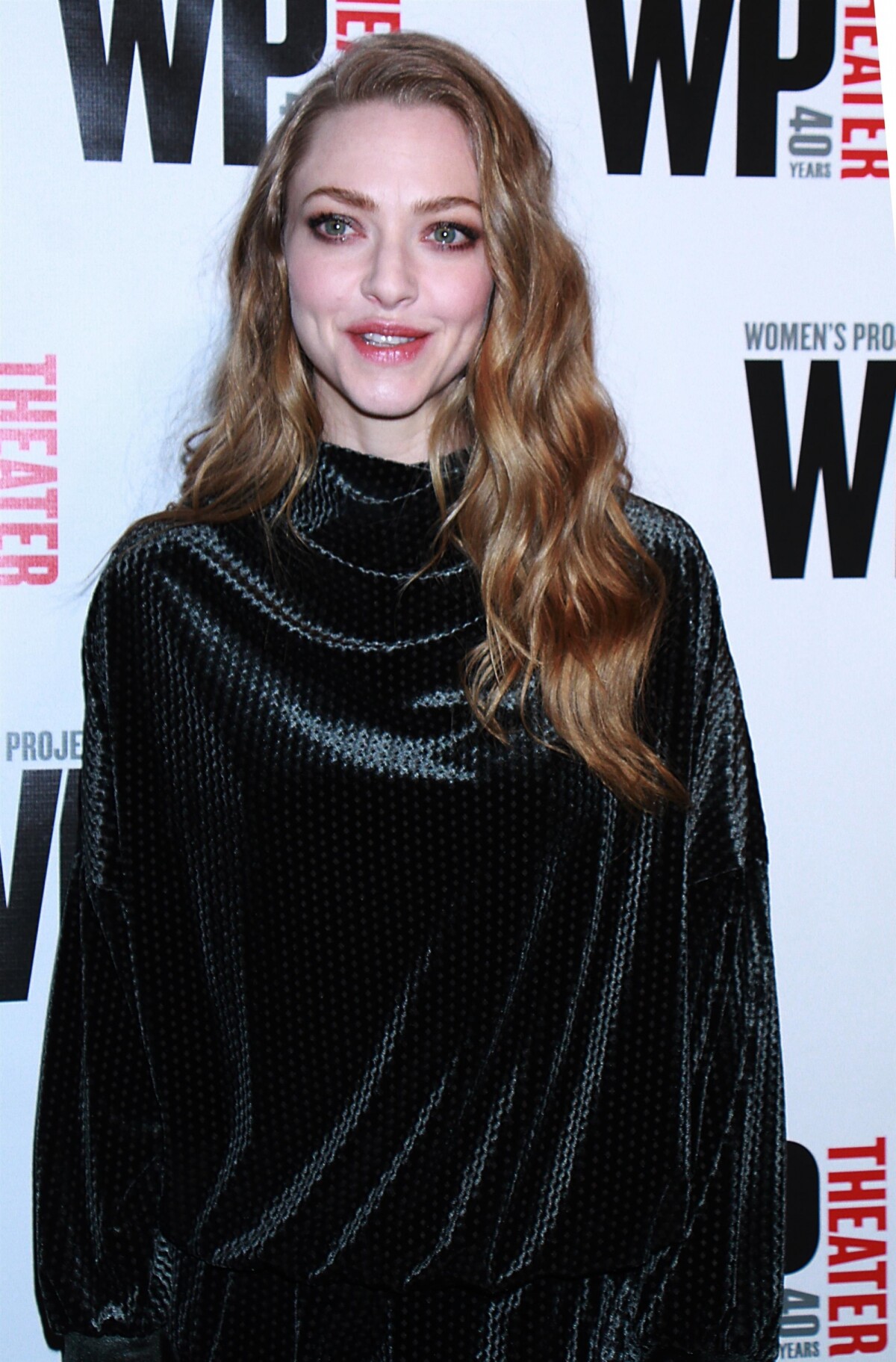 Photo : Amanda Seyfried à la 40e soirée d'anniversaire Women's Project ...