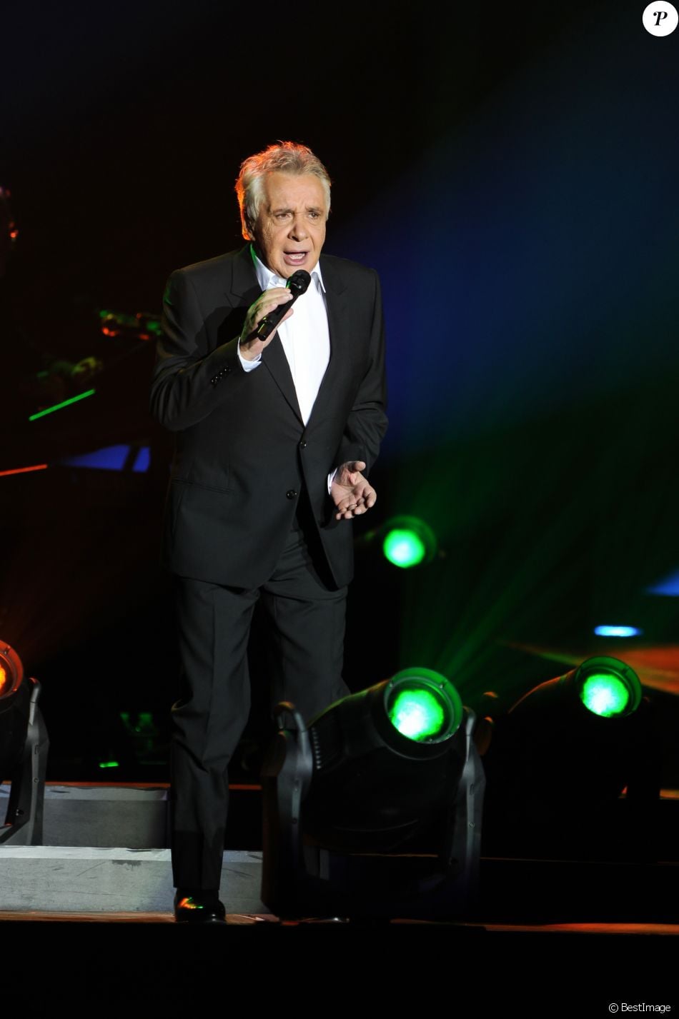 Michel Sardou en concert au Palais Omnisports de Paris Bercy a Paris le ...