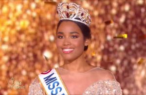 Au centre, Luce Auger, Miss France 1961. - Purepeople