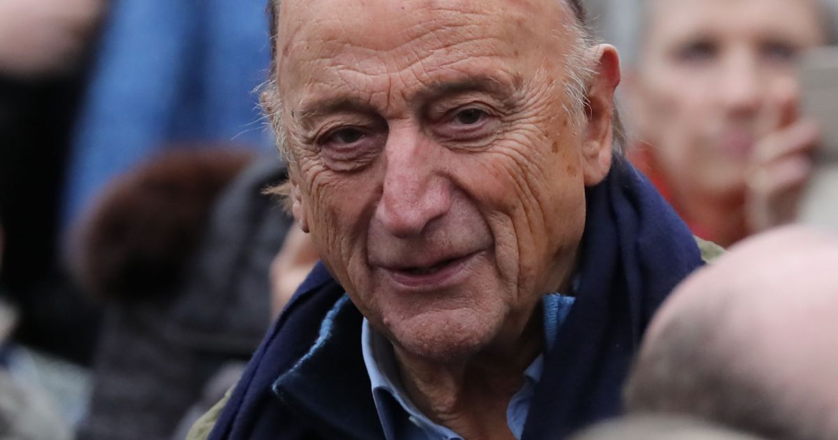 Pierre Bonte - Arrivées aux obsèques de Michou en l'église Saint-Jean ...