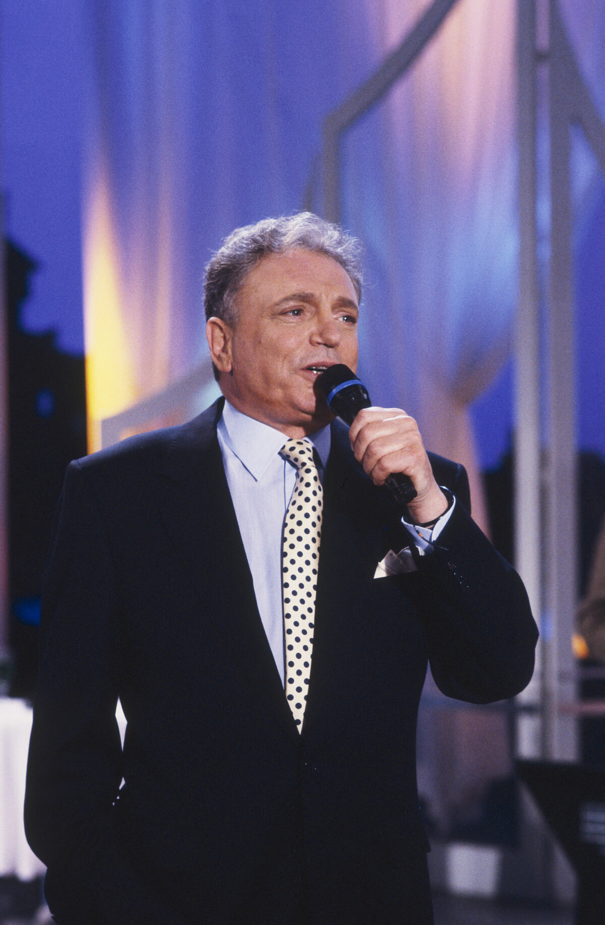 Photo : Jacques Martin sur le tournage de l'émission "Dimanche Martin ...