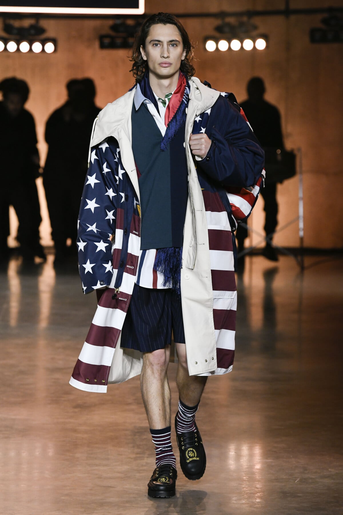 Photo : James Turlington (neveu de Christy Turlington) défile pour ...