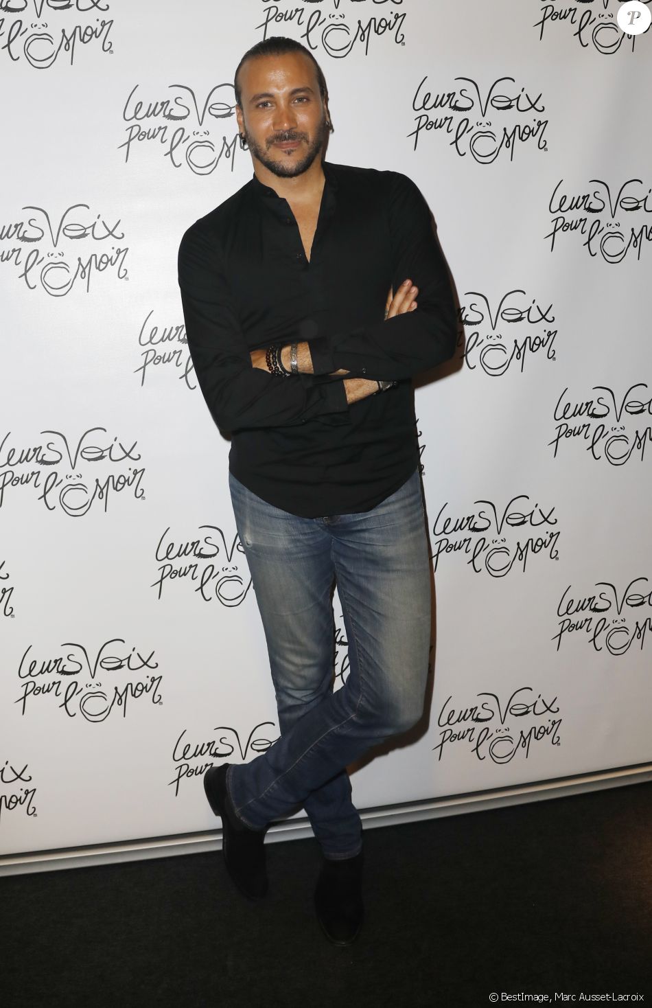Merwan Rim - Photocall de la 6ème édition du concert caritatif pour l ...