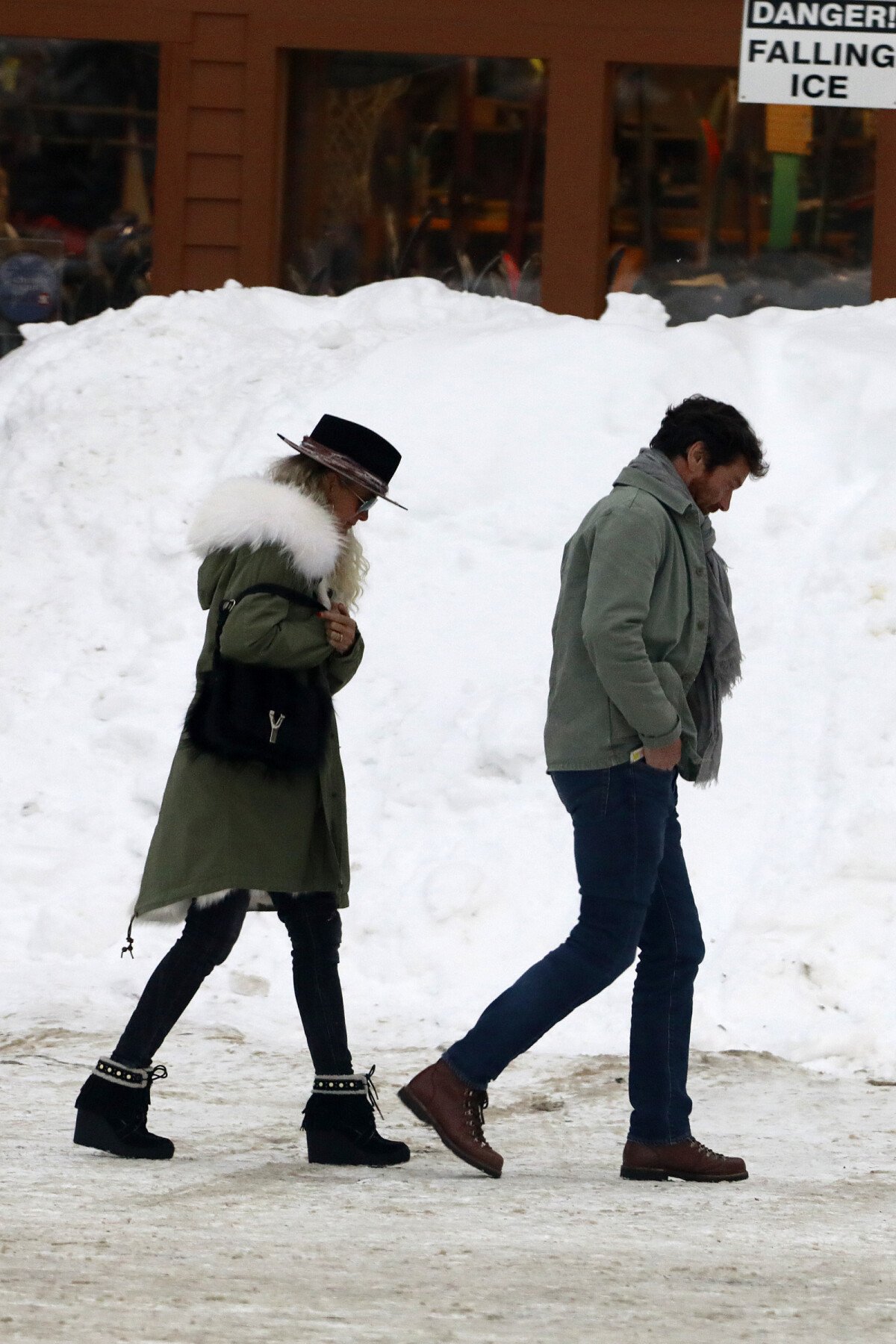 Photo : Exclusif - Laeticia Hallyday et son compagnon Pascal Balland ...