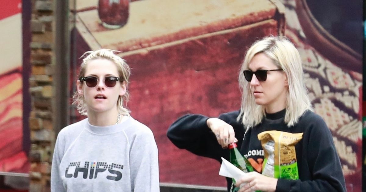 Exclusif - Kristen Stewart et sa compagne Dylan Meyer sont allées faire ...