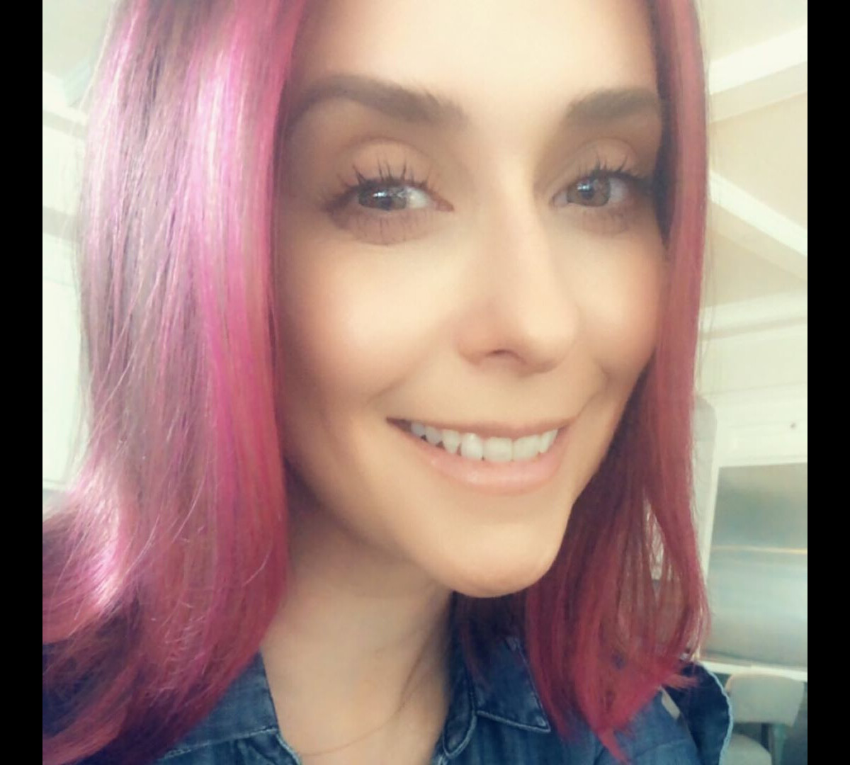 Photo : Jennifer Love Hewitt et se cheveux roses sur Instagram, le 1er ...