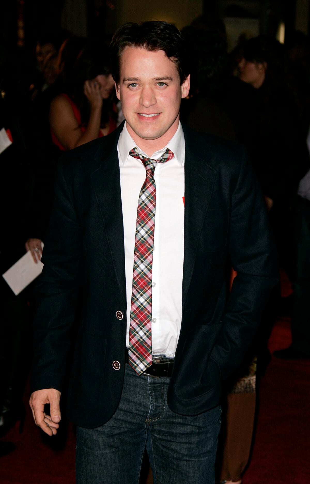 Photo : T.R Knight à la première du film "Marley et moi". Los Angeles ...