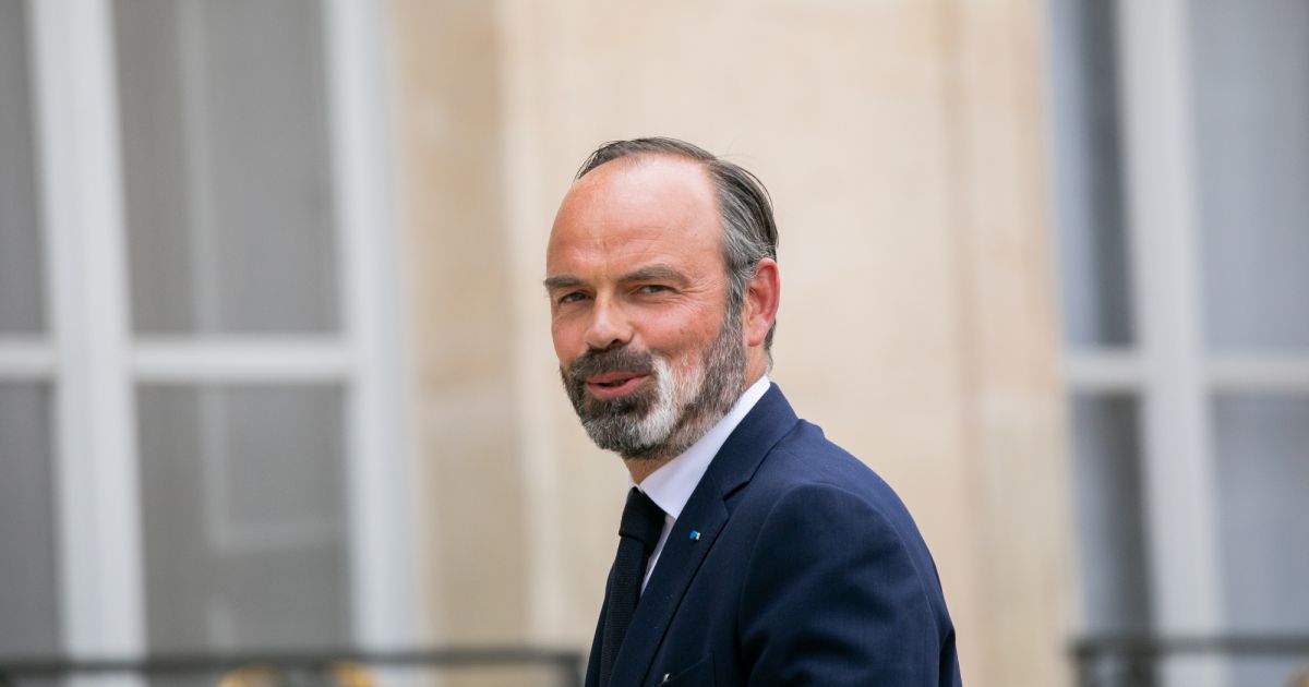 Édouard Philippe s'explique enfin sur sa barbe blanche, "une maladie ...