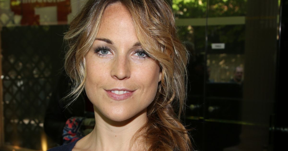 Aurélie Vaneck arrive à l'enregistrement TV de 'Vivement Dimanche' au ... Aurélie Vaneck arrive à l'enregistrement TV de 'Vivement Dimanche' au ...